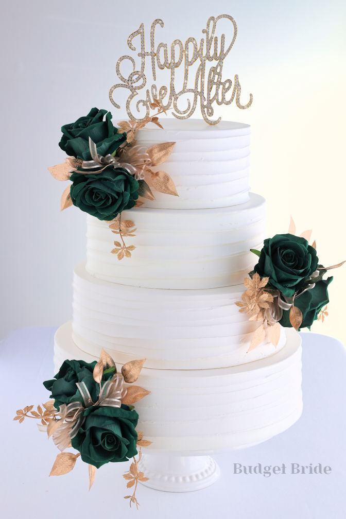 Wedding cake with green flowers | Beachweddingtips.com
